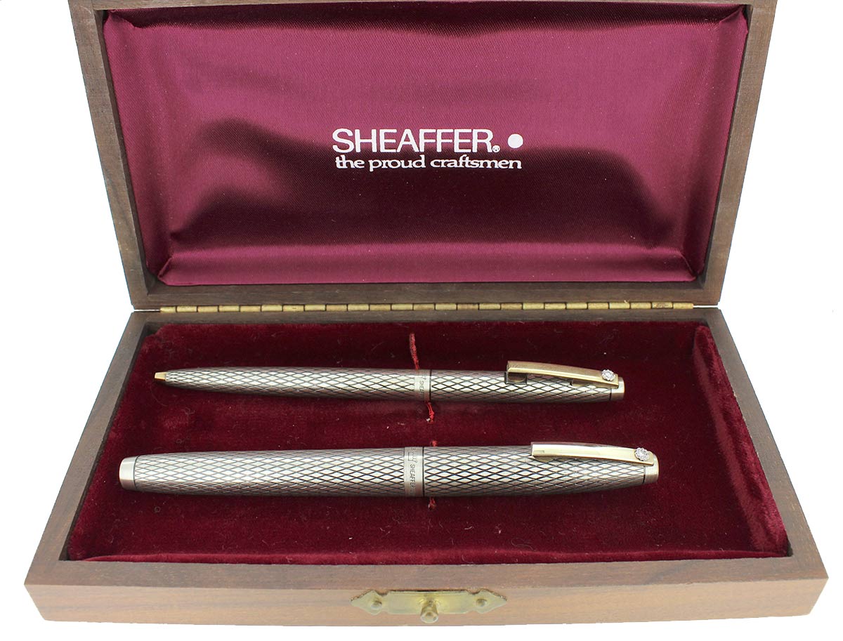 C1972 SHEAFFER STERLING SILVER SOVEREIGN IMPERIAL FOUNTAIN PEN SET W/D