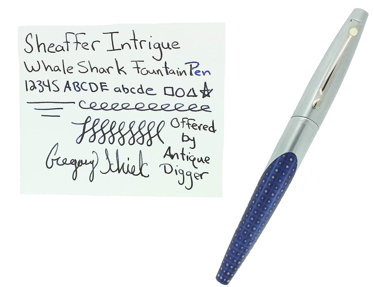 SHEAFFER INTRIGUE BLUE WHALE SHARK FOUNTAIN PEN NEAR MINT MEDIUM NIB